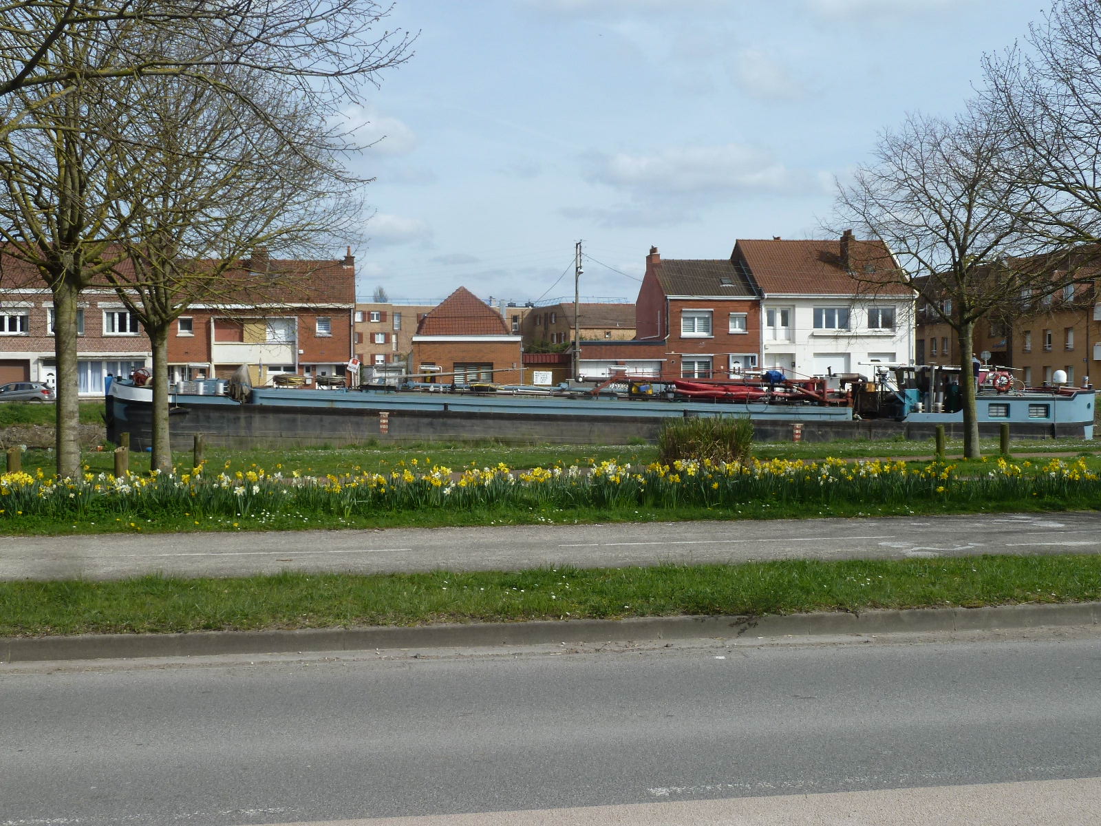Repenser collectivement la place de l’eau dans la ville : Une démarche participative de la ...